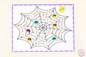Free Printable Spider Roll and Cover Math Game